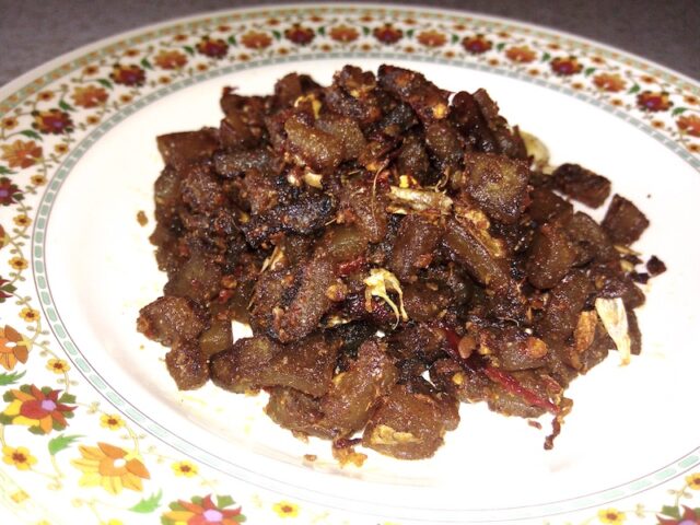 Recipe | Beef Hide with Axone - Roots and Leisure