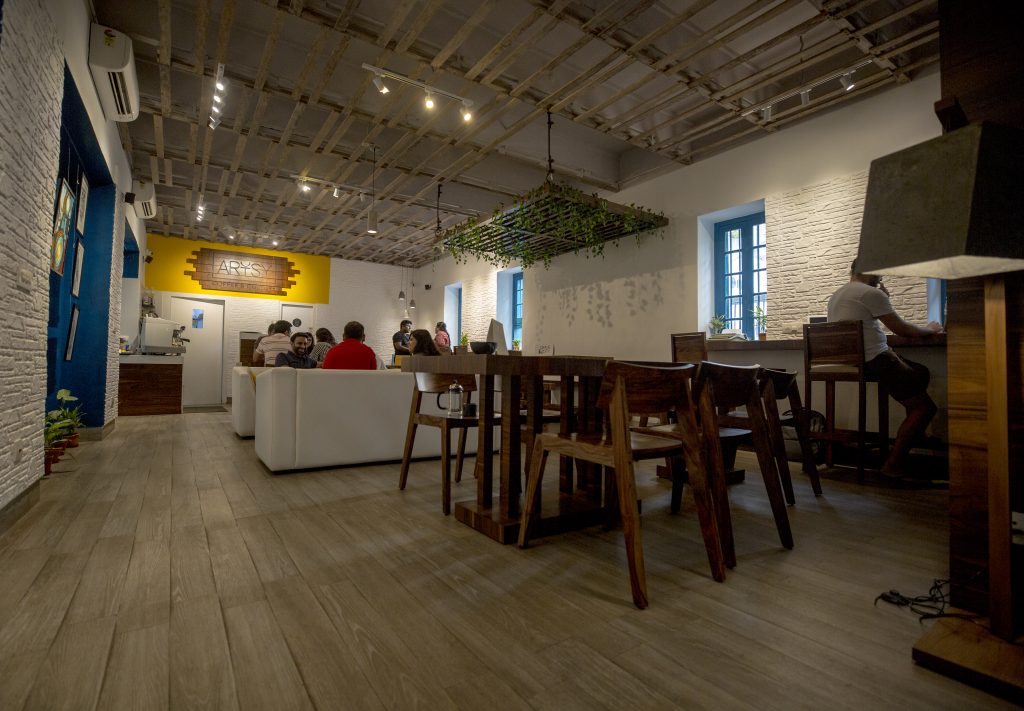 Artsy Cafe, A Creative Cafe Run by a Mother-Son Duo is a New Meeting ...