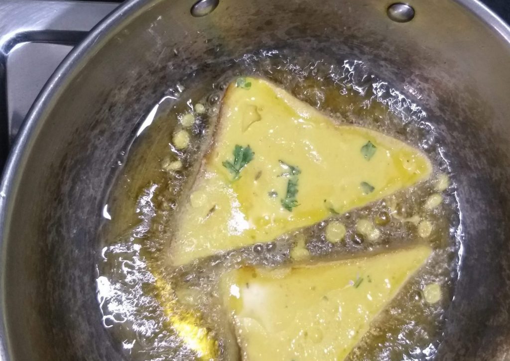 Recipe to Make ‘Bread Pakora’— an Effortless, Delicious, and Filling ...